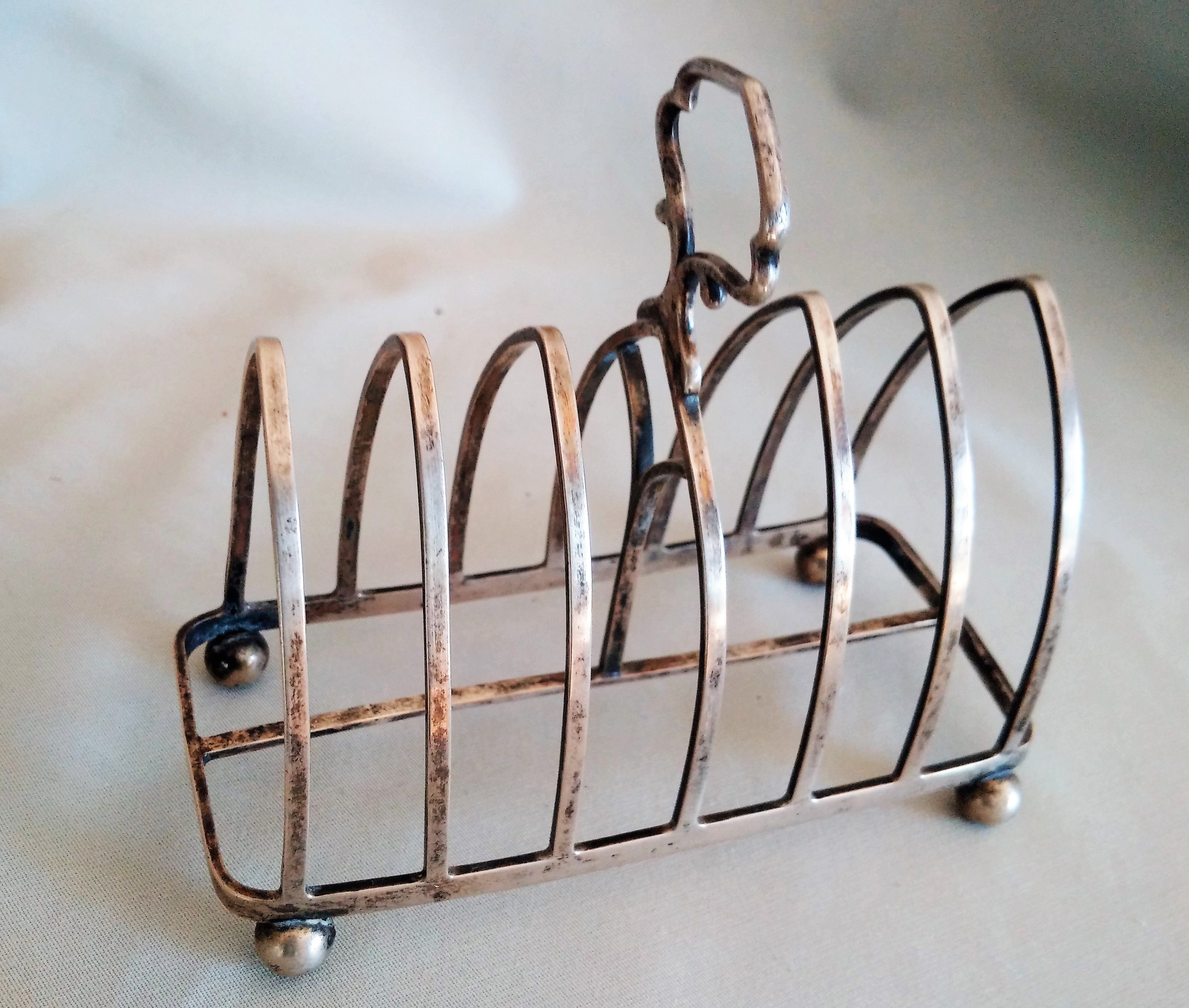 Silver Toast Rack. Made in Birmingham 1909.Antique Silver